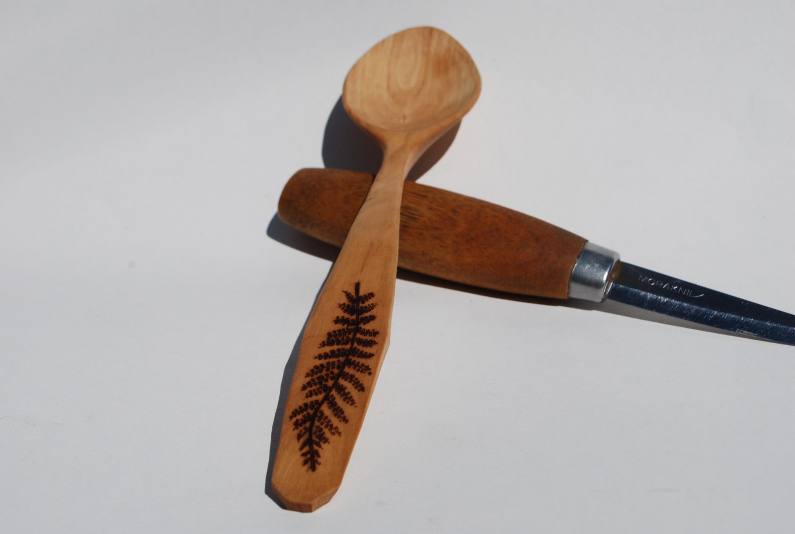 Ferny Freddie - Birch £18 (with pyrography fern design) 21.5cm ...